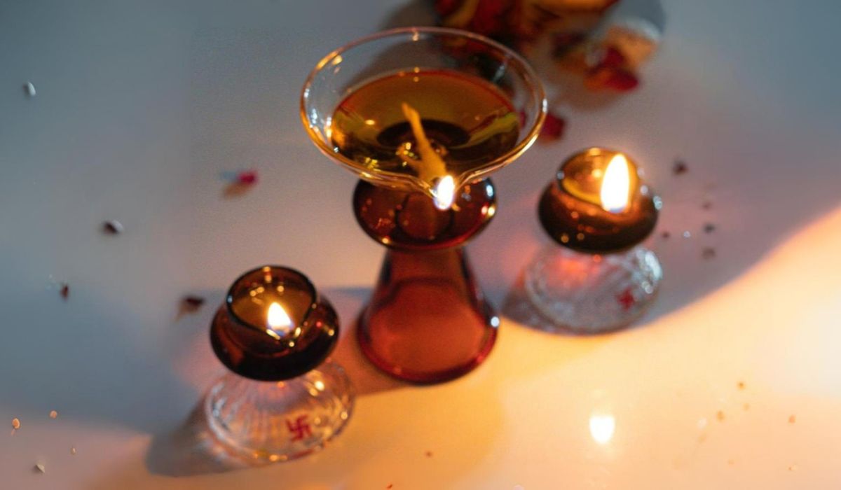 Heat-Resistant Glass Diyas for Festive Decor and Mandir Use – Borotech